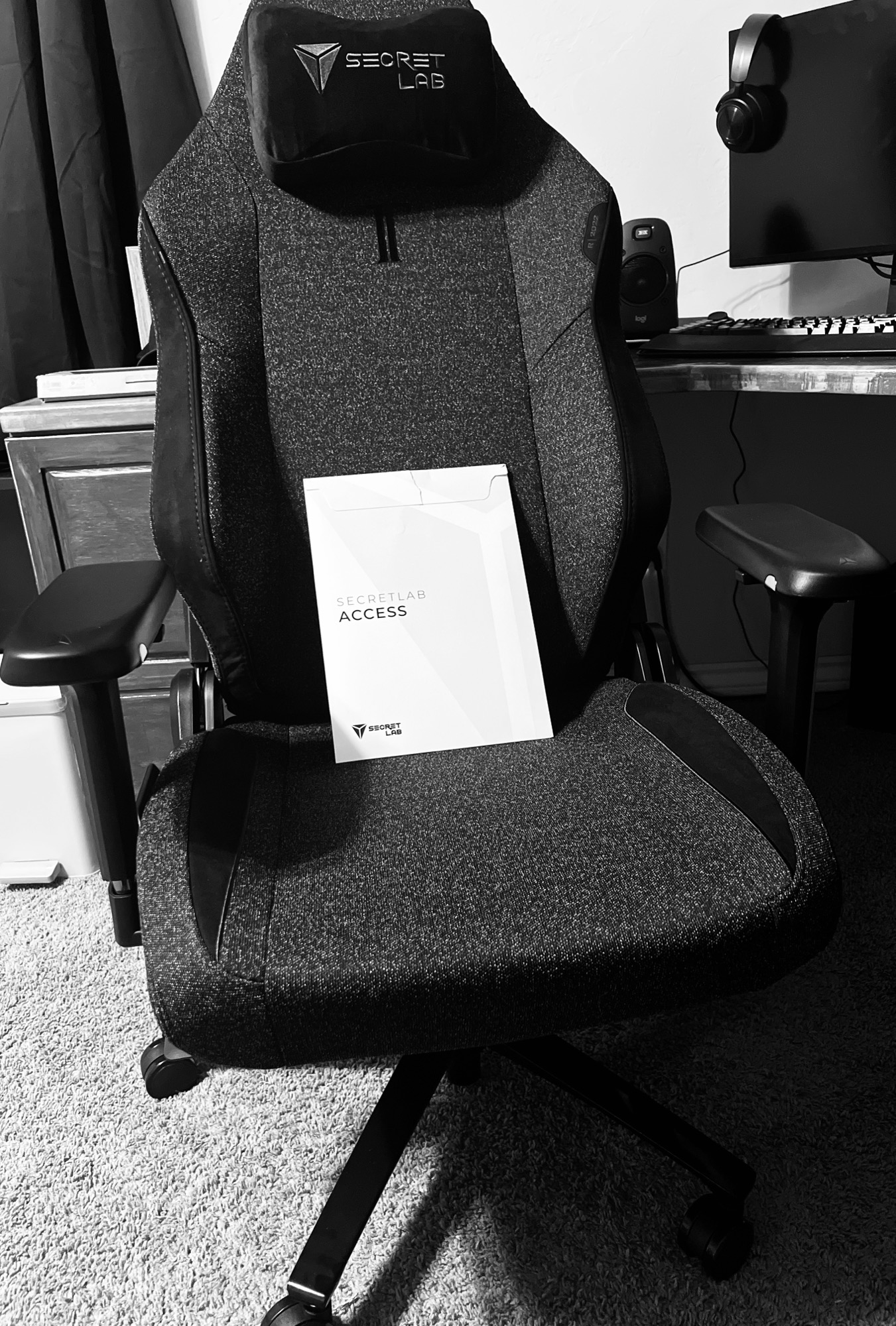 New Secretlab Chair. So far loving it. #secretlab | Scrolller
