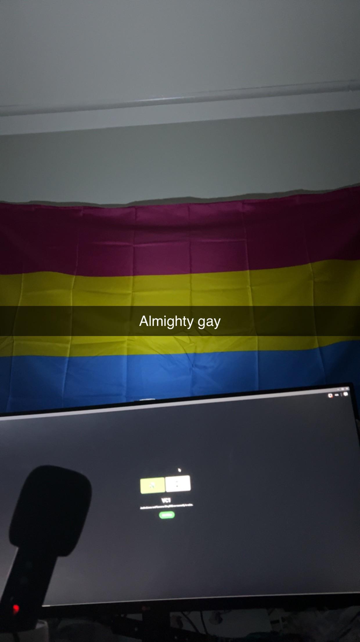 I GOT A FLAG! | Scrolller