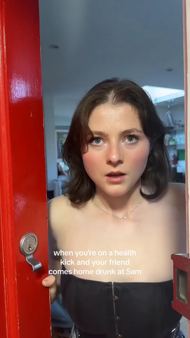 Thomasin McKenzie | Scrolller