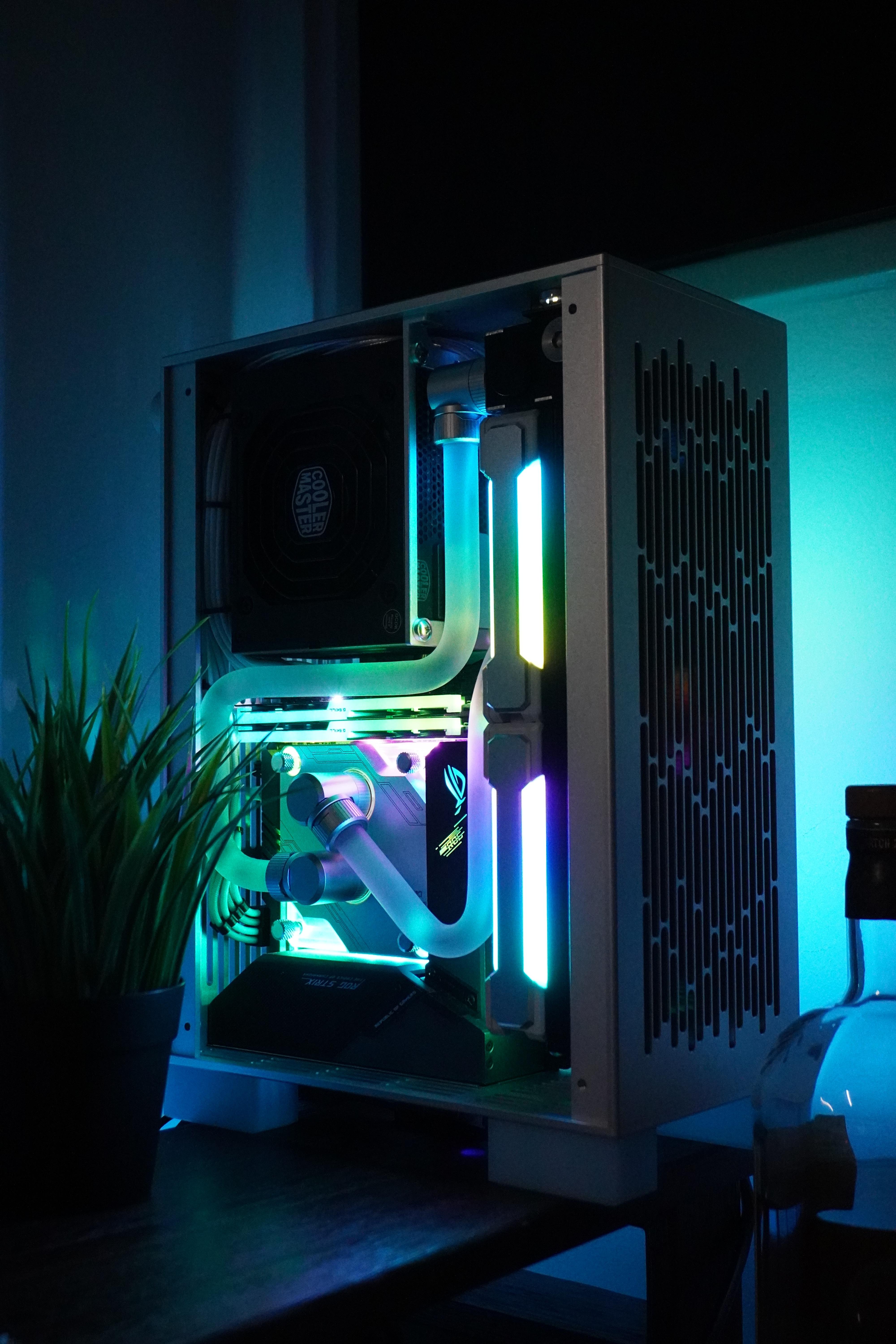 At Vertical Orientation - ITX Build | Scrolller