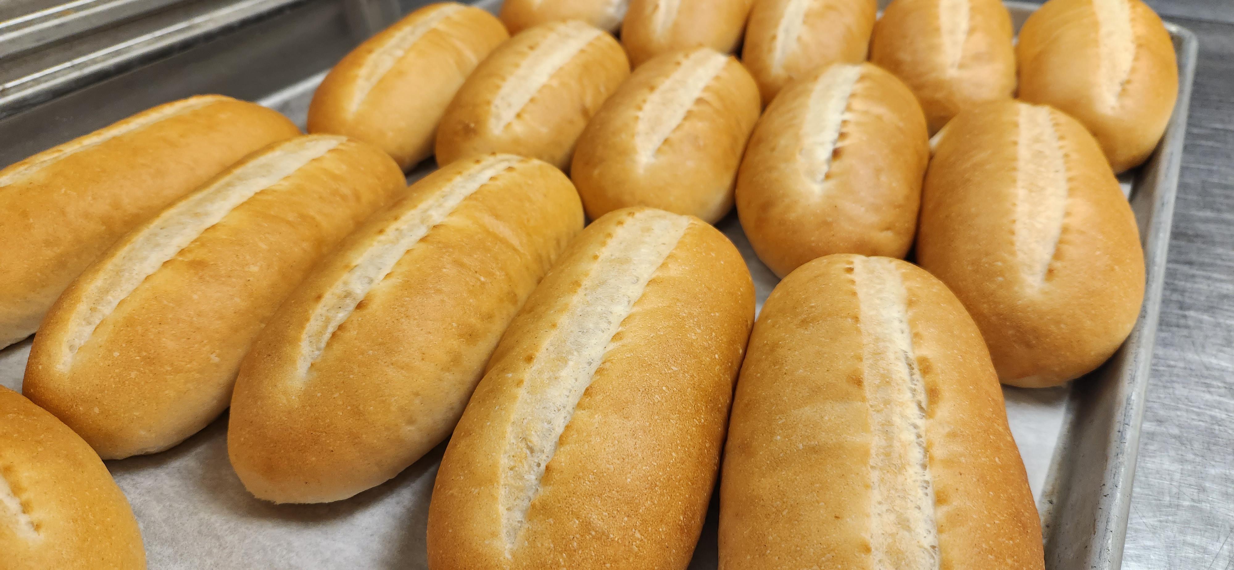 (Chef) Torpedo Rolls. | Scrolller