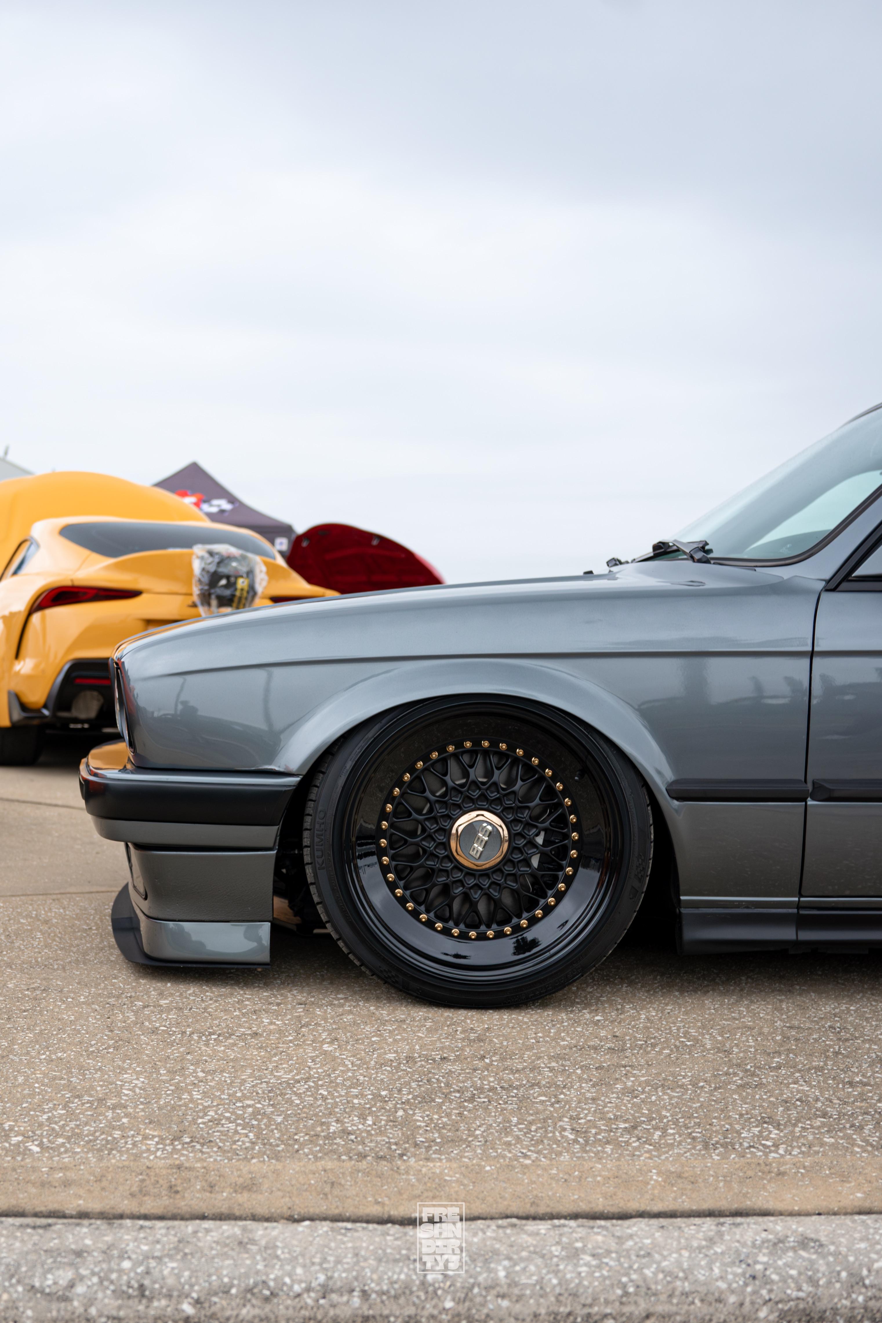 More pics I took of my buddies custom build from bimmer invasion, and a friends E30 | Scrolller