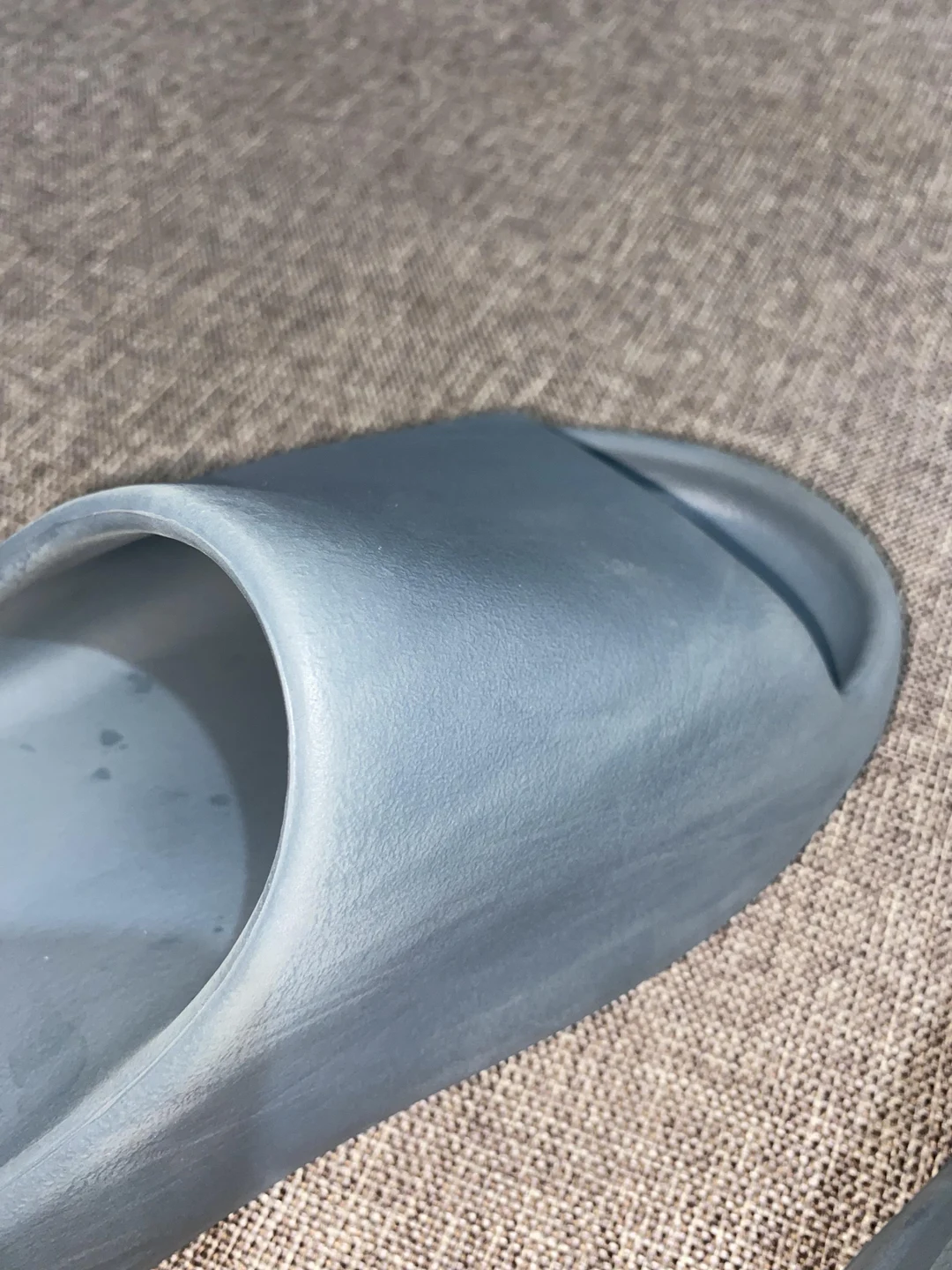 Please how do i get rid of these scuff marks | Scrolller