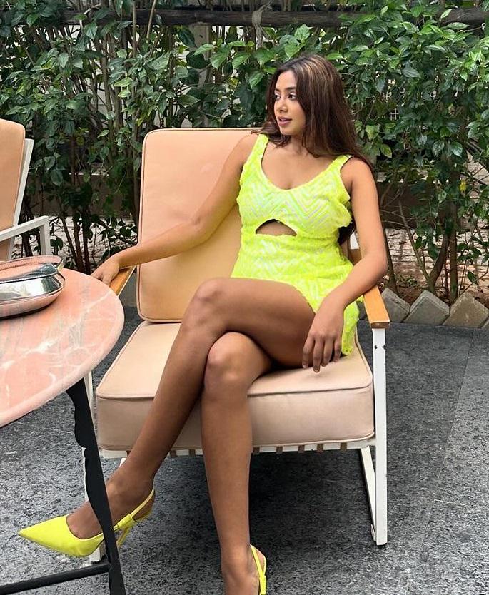 Swagata dev | Scrolller