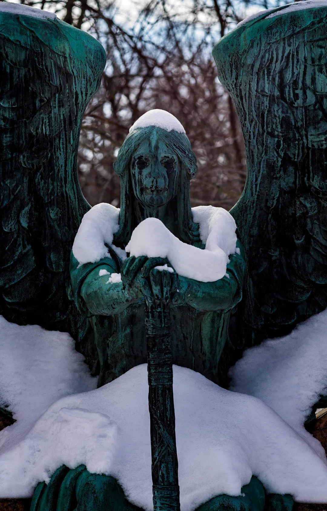 Weeping Angel at Lakeview Cemetery | Scrolller
