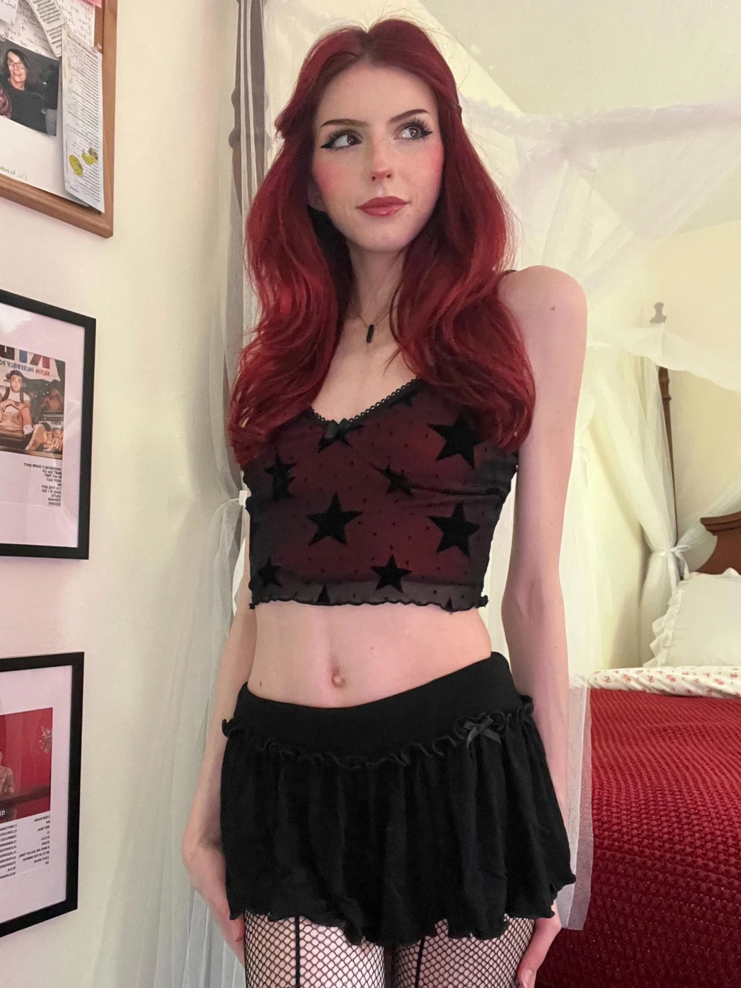 hoping my midriff isn’t too much of a turn off | Scrolller