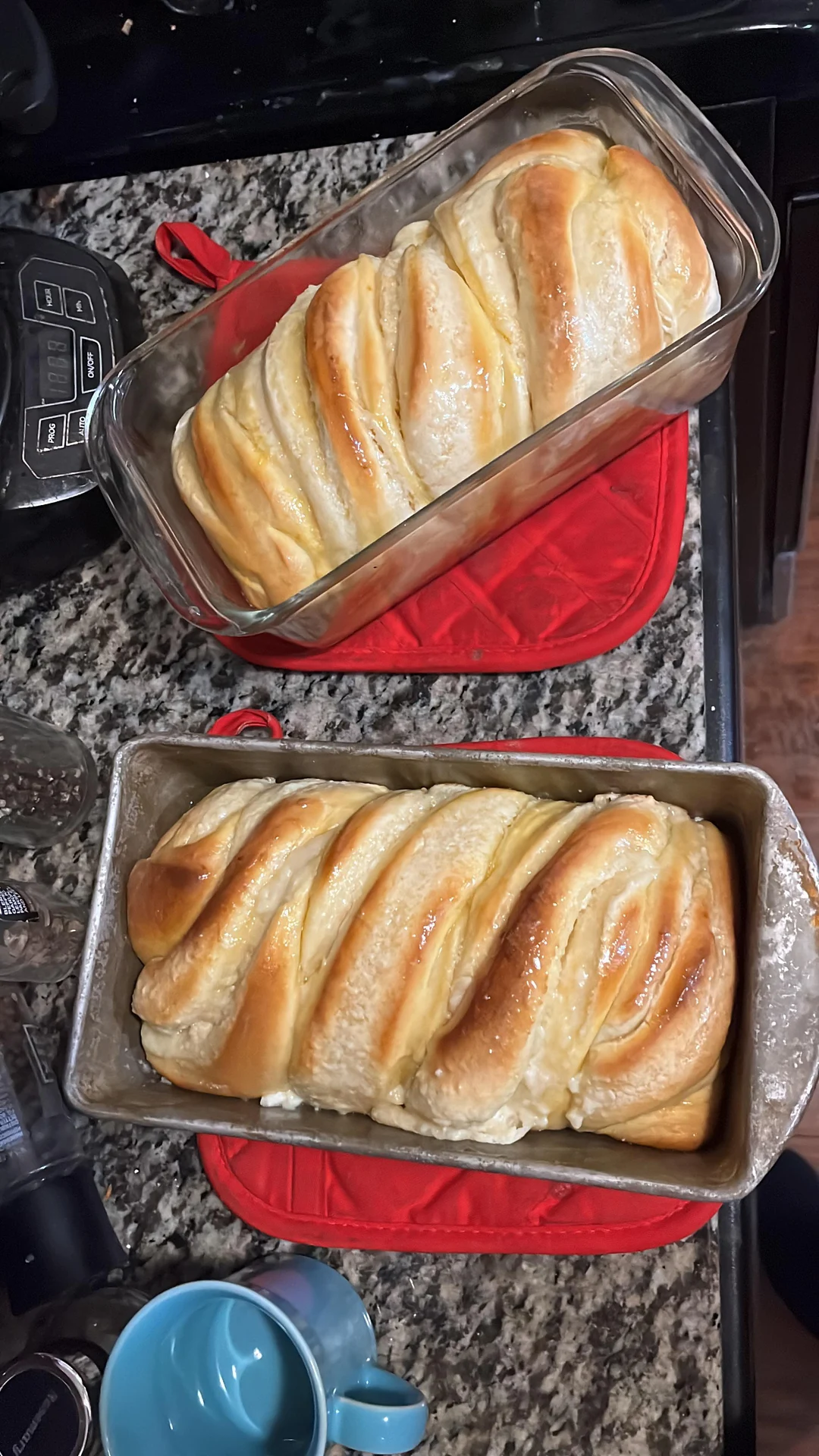 Orange Babka Scrolller