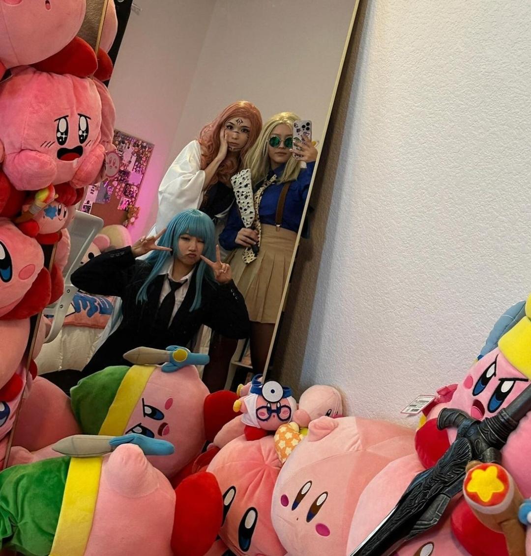 New Aria post ft Emi and Hyoon | Scrolller