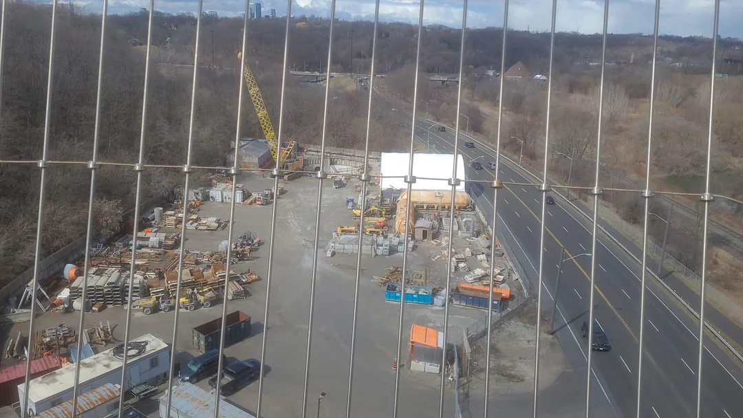 Construction west of DVP | Scrolller