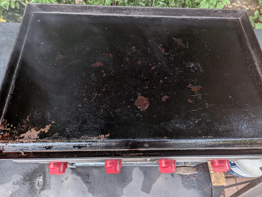 Help restoring flat cast iron grill | Scrolller