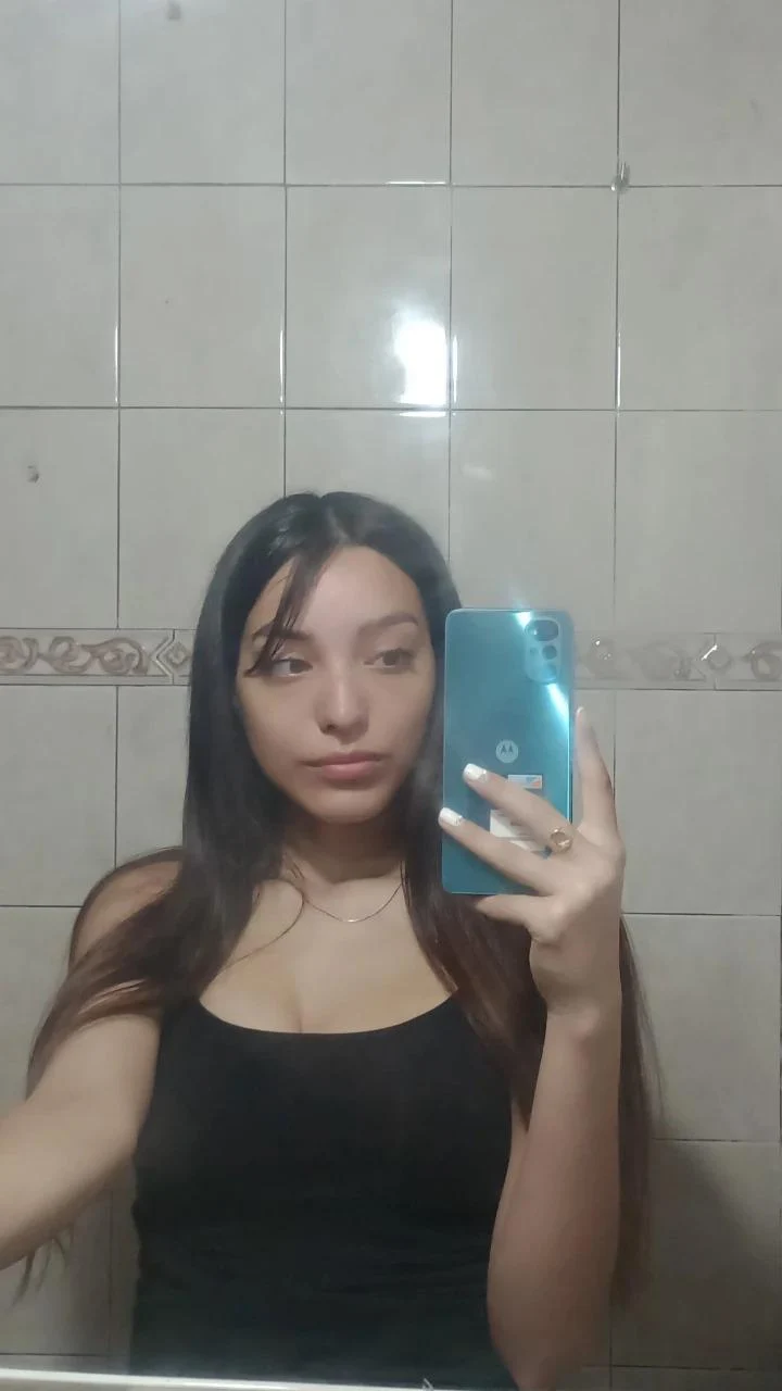 Is this top a perfect choice? | Scrolller