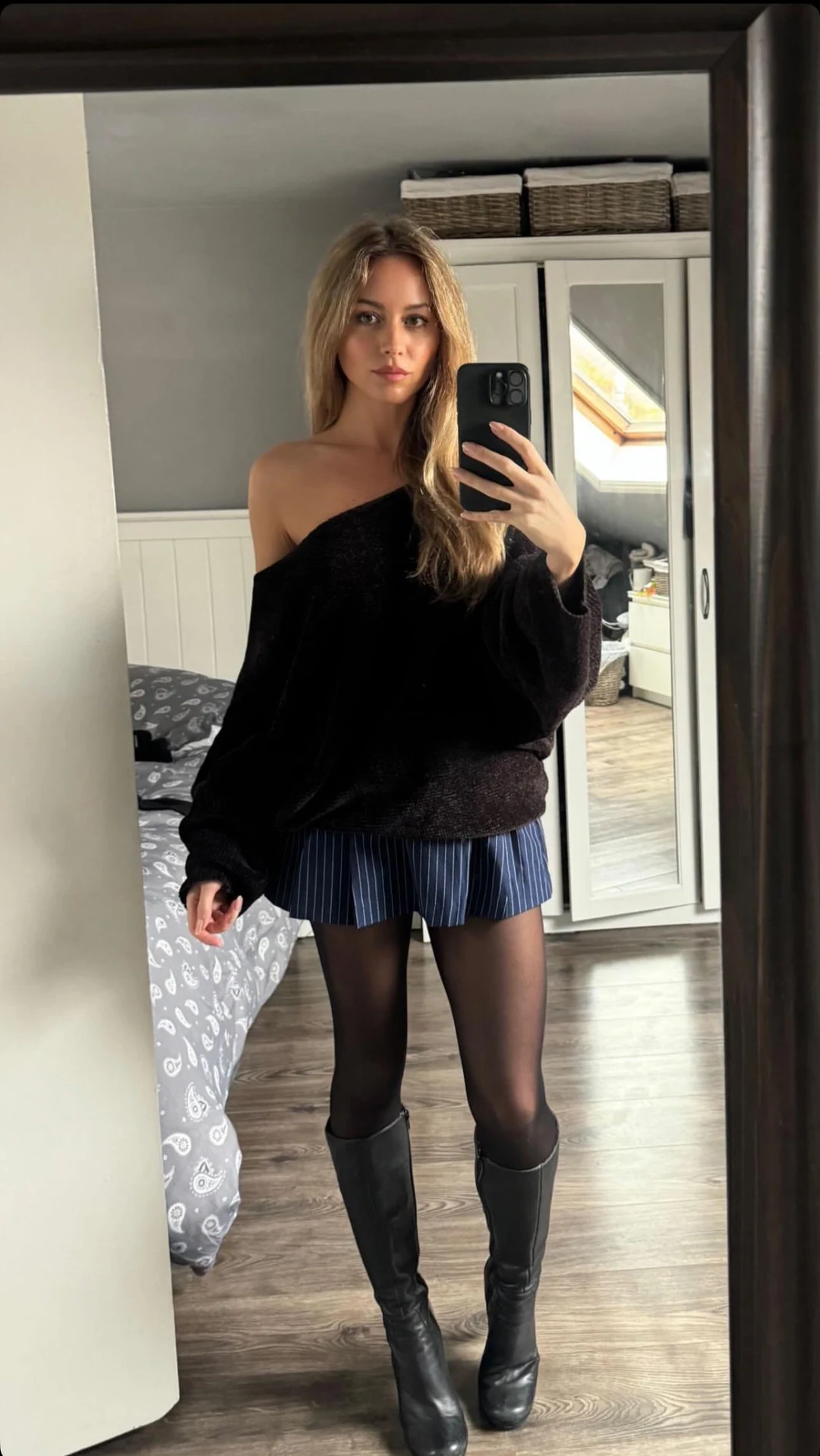 Carly B. | Scrolller