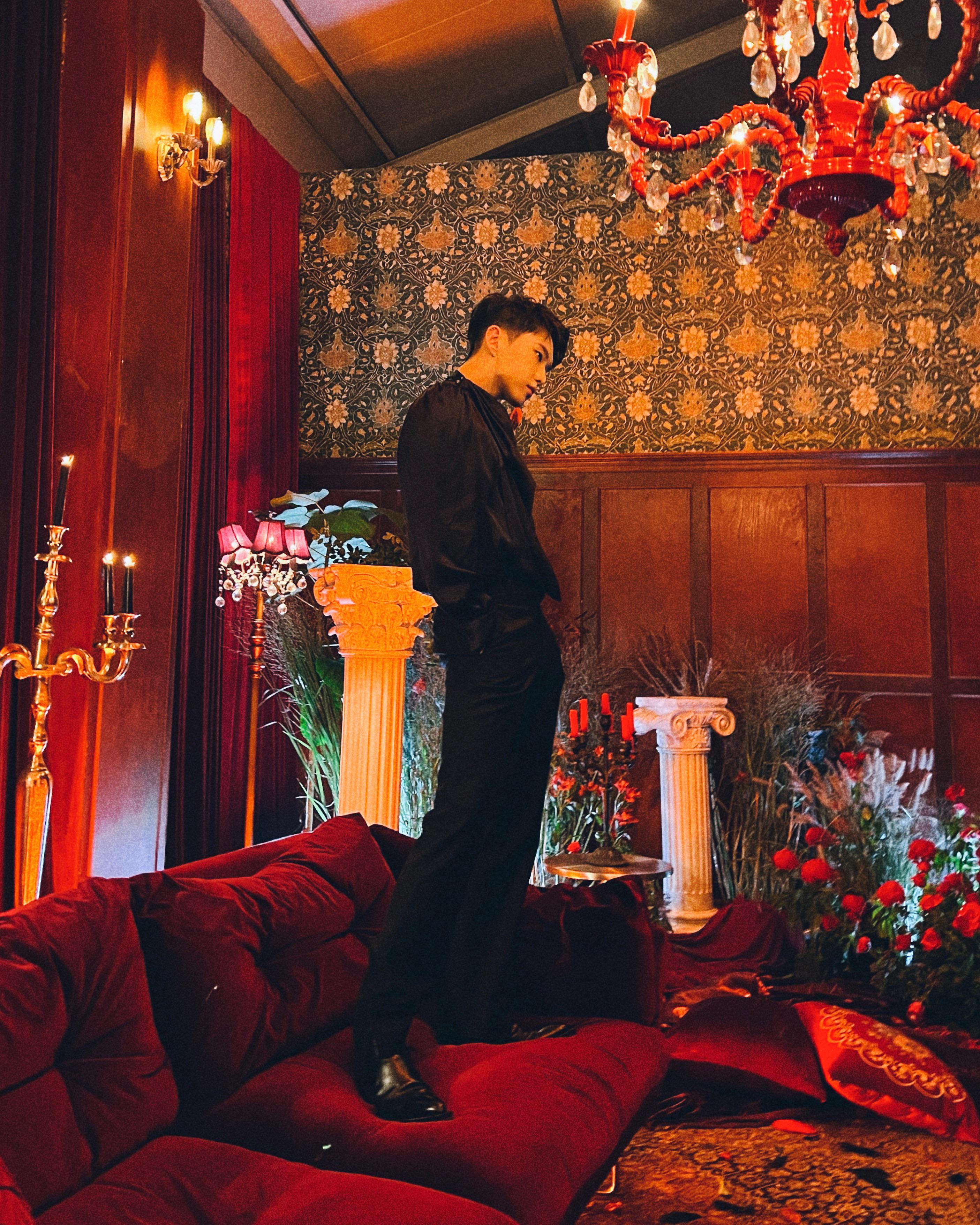 230101 Hoshi Weverse Update | Scrolller