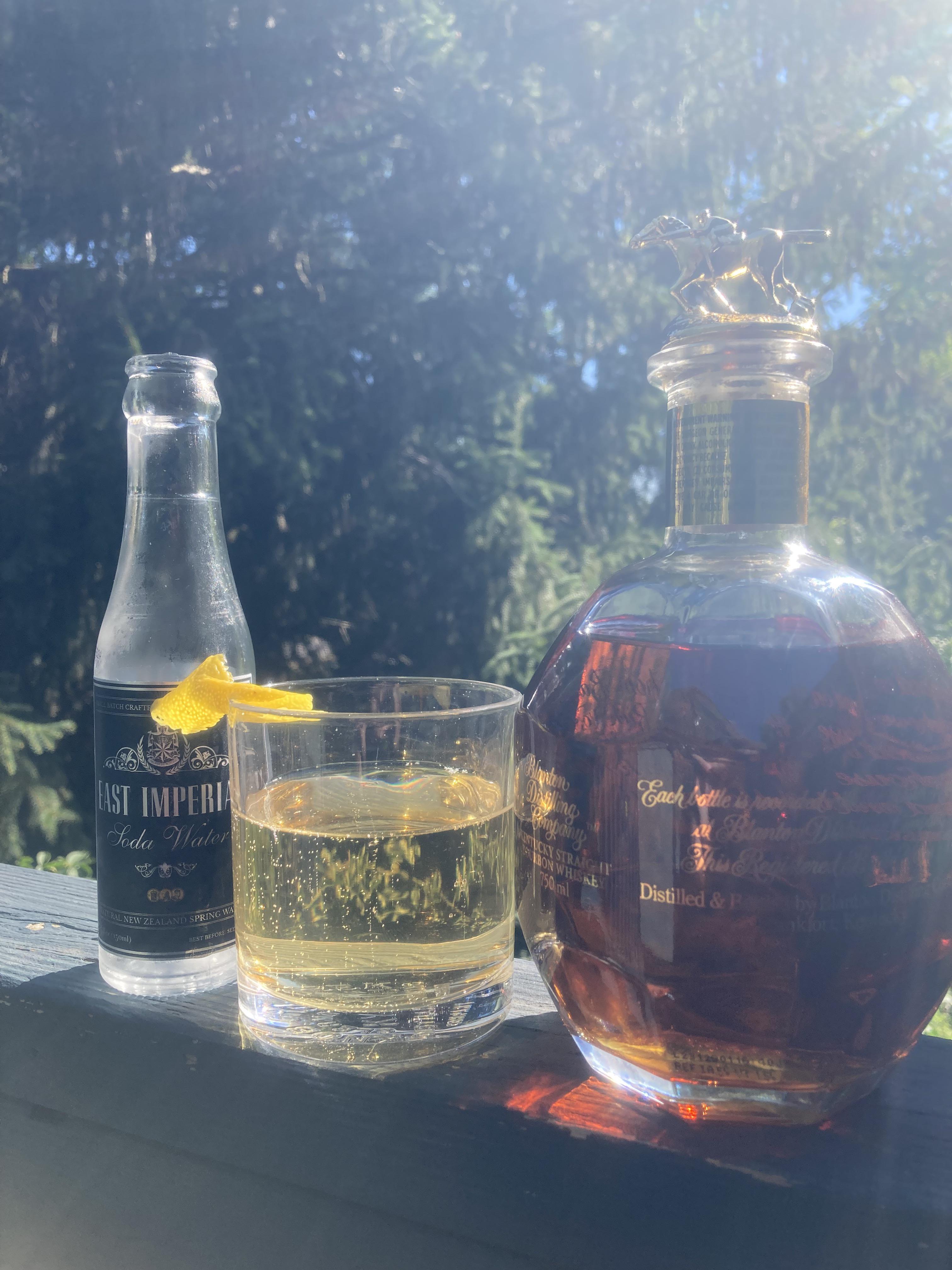 Whiskey highball | Scrolller