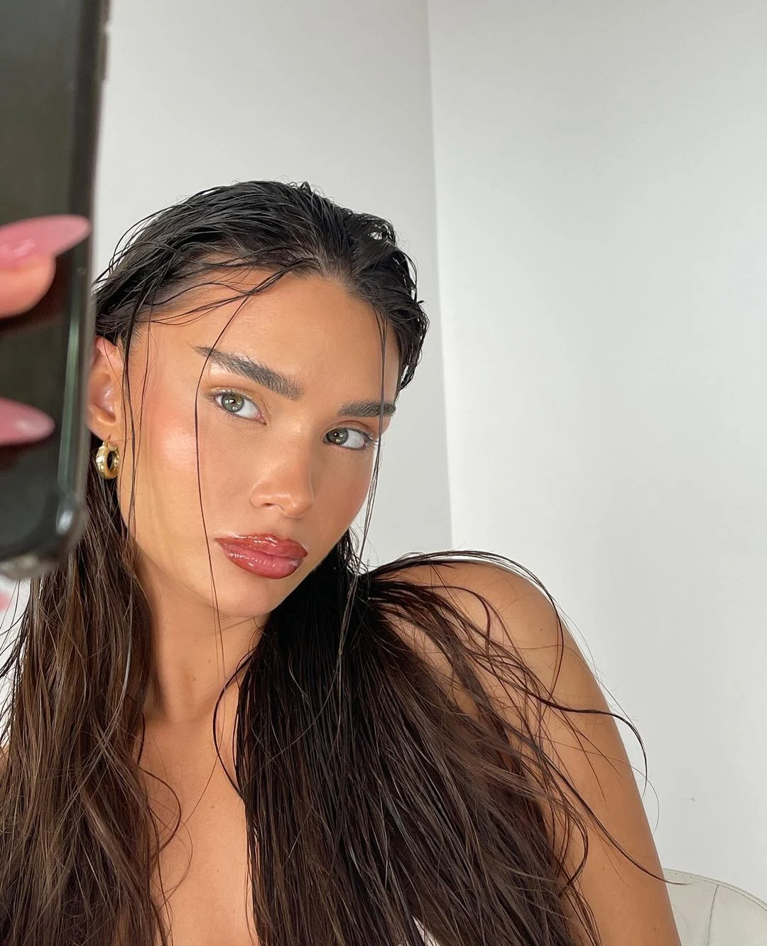 Shelly Ukolov | Scrolller