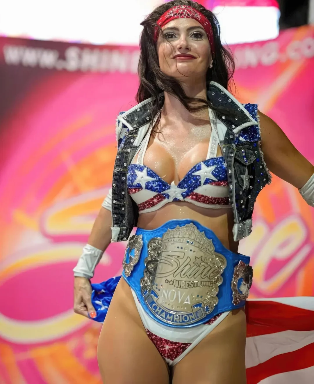 Amber Nova | Scrolller