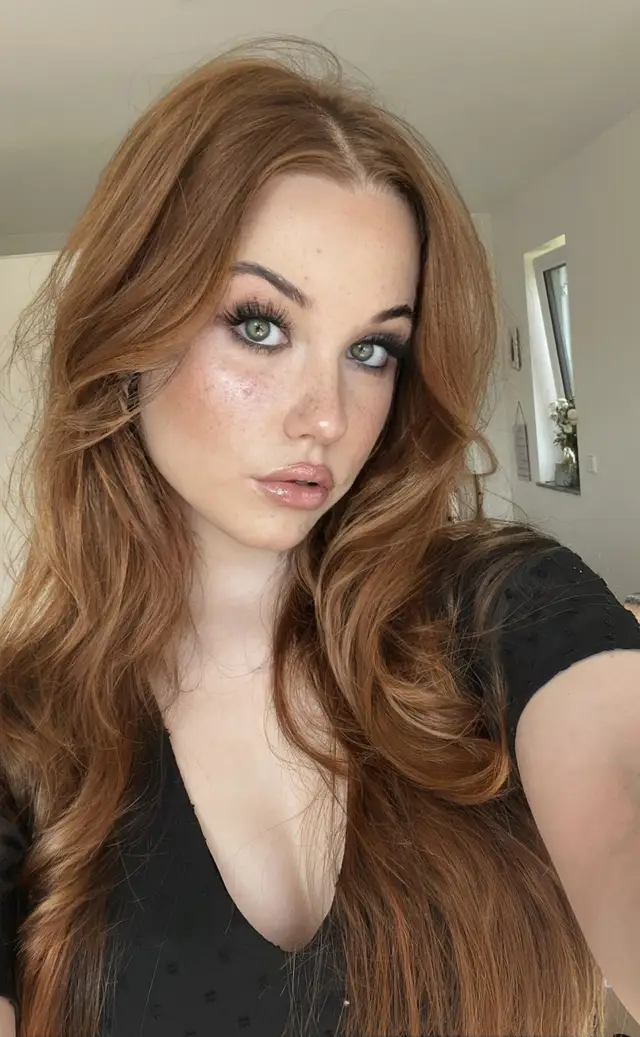 Poised and polish | Scrolller