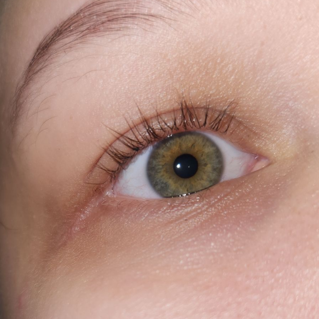Green or hazel? My husband says hazel but my friends say green | Scrolller