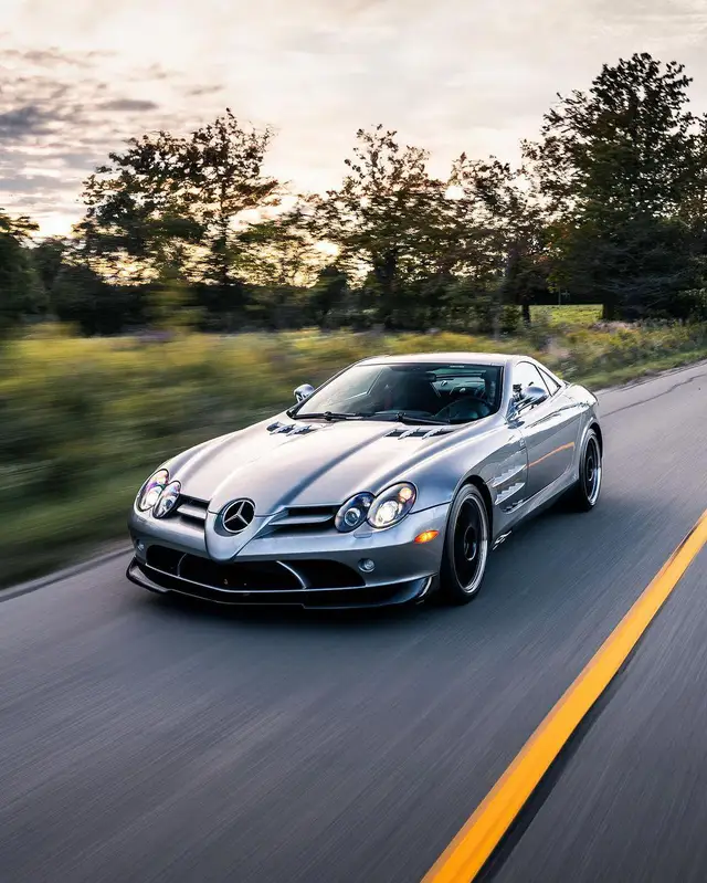Mercedes-Benz SLR McLaren [1080x1350] | Scrolller
