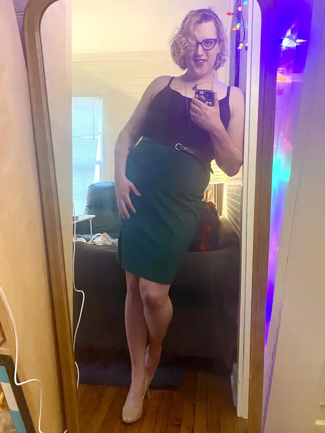 Is this that office siren look I’ve heard so much about? | Scrolller