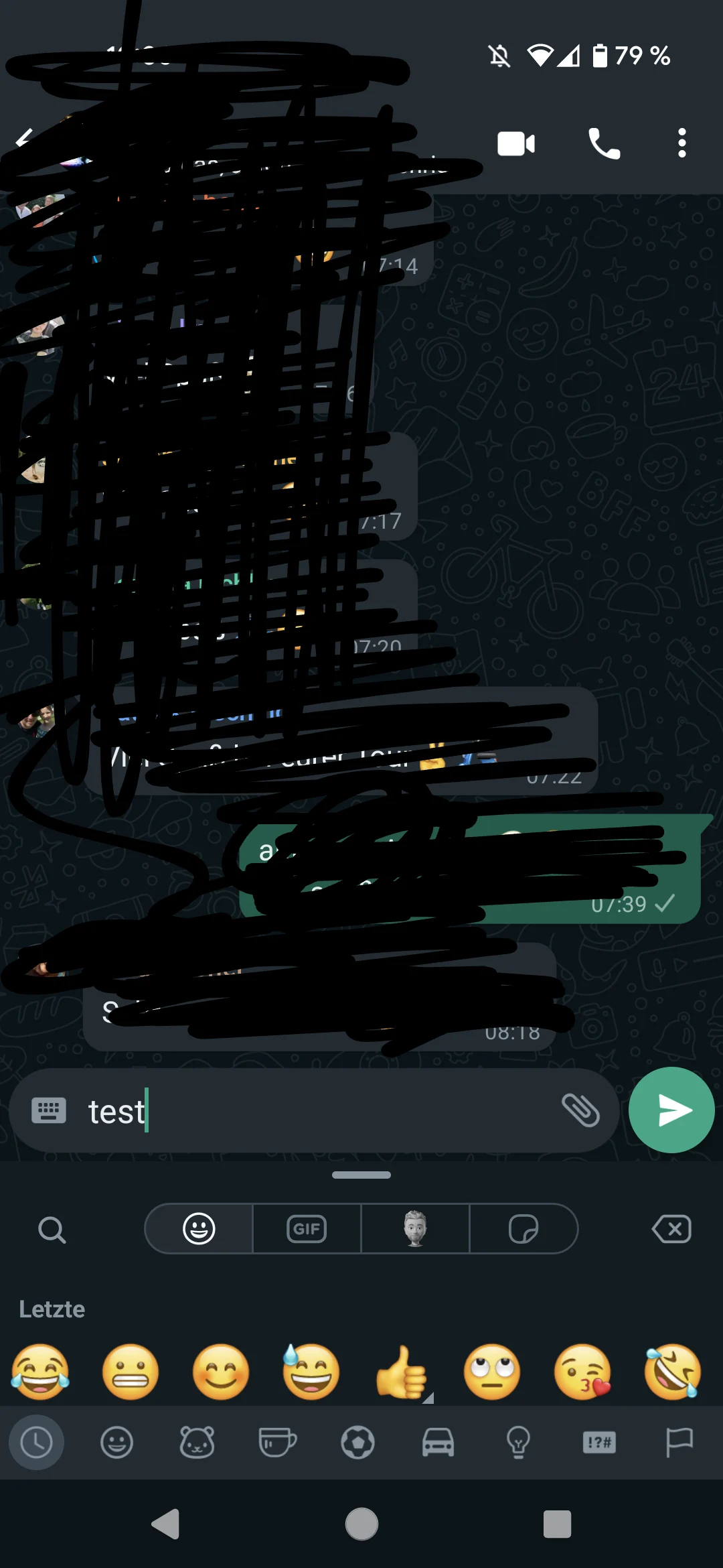 strange issue / emoji bar | Scrolller