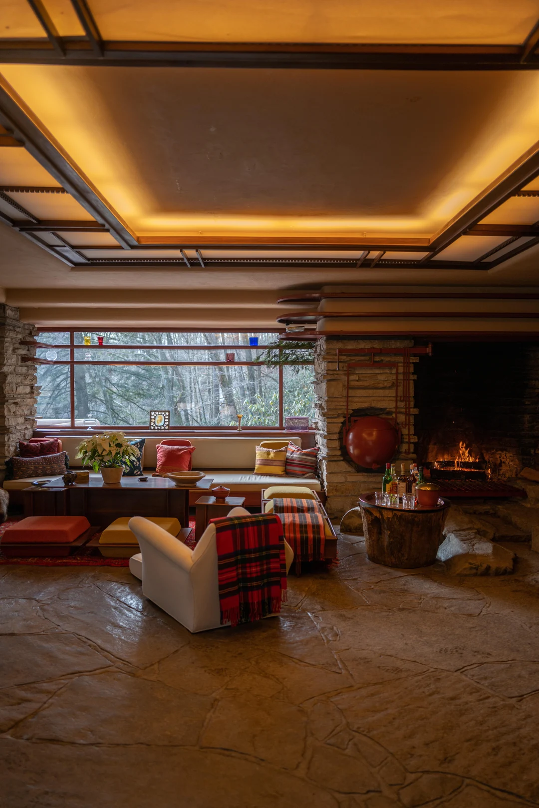 Inside Frank Lloyd Wright’s Fallingwater for the Kaufmann family | Scrolller