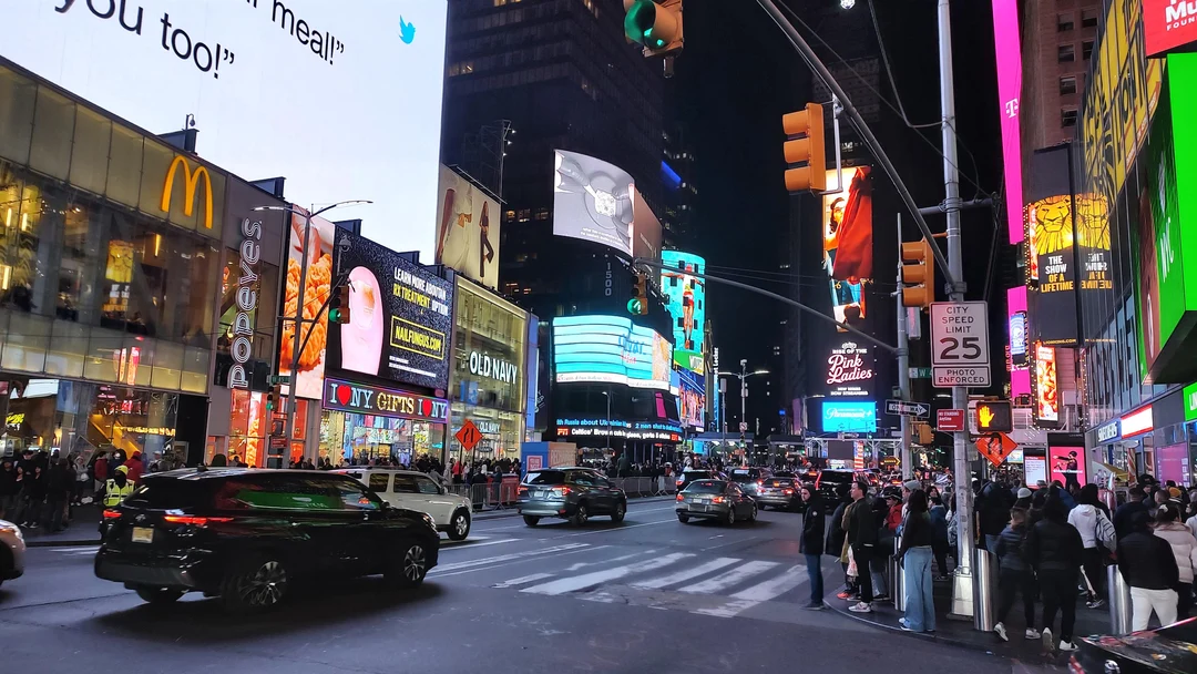 Times Square NY, NY | Scrolller