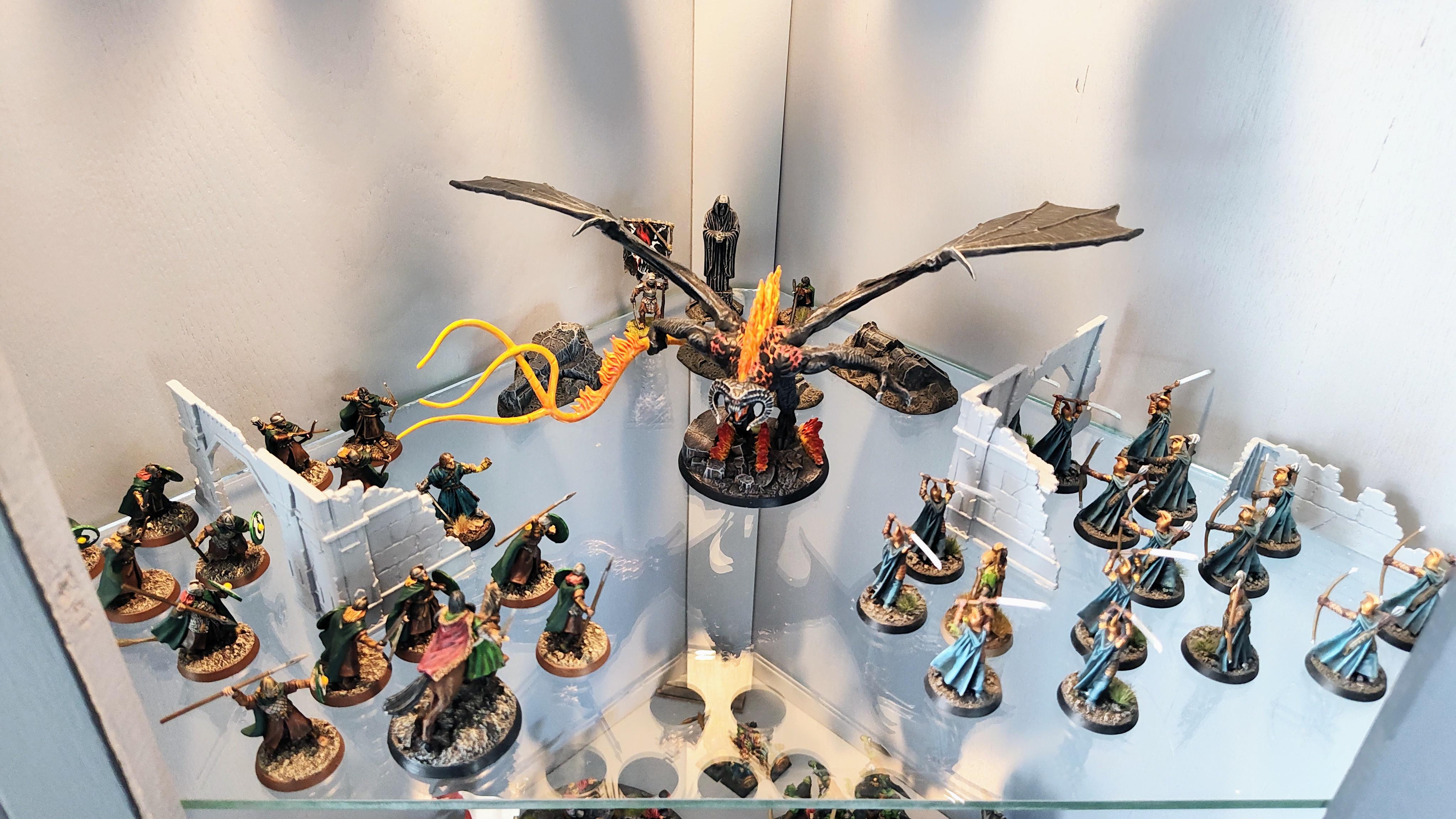 LOTR Warhammer Collection | Scrolller