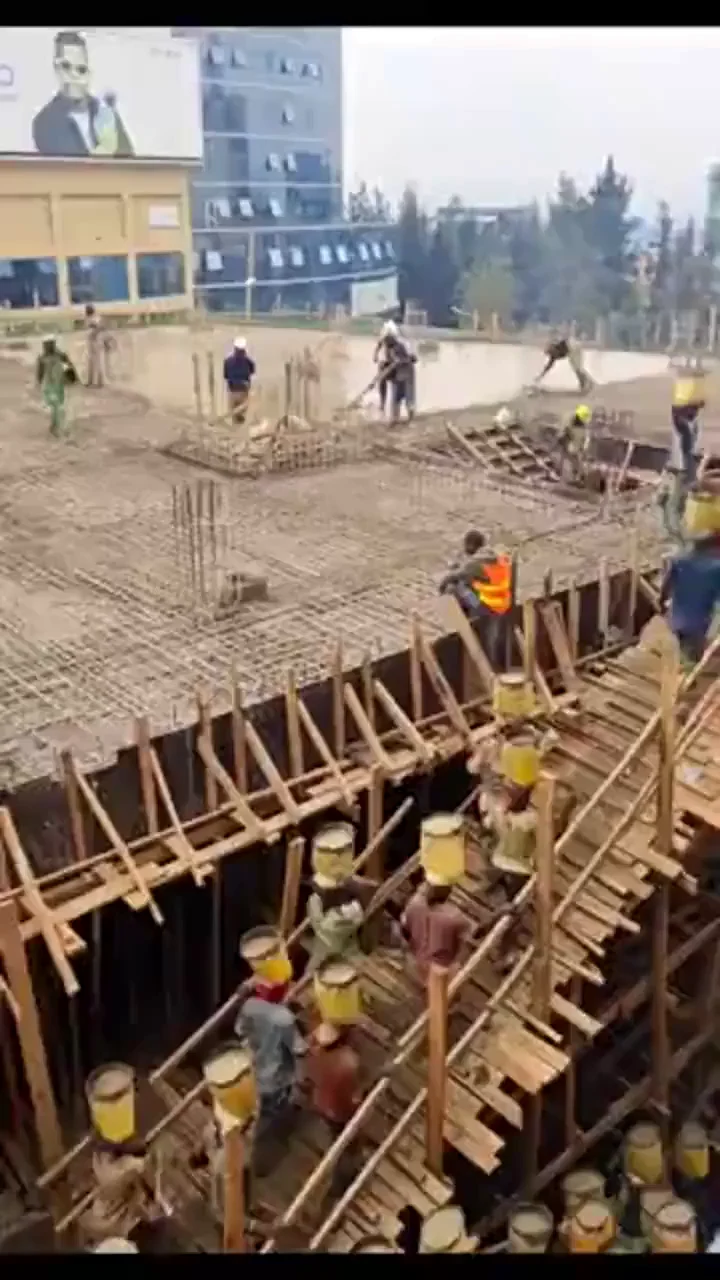 The Human Concrete Pump | Scrolller