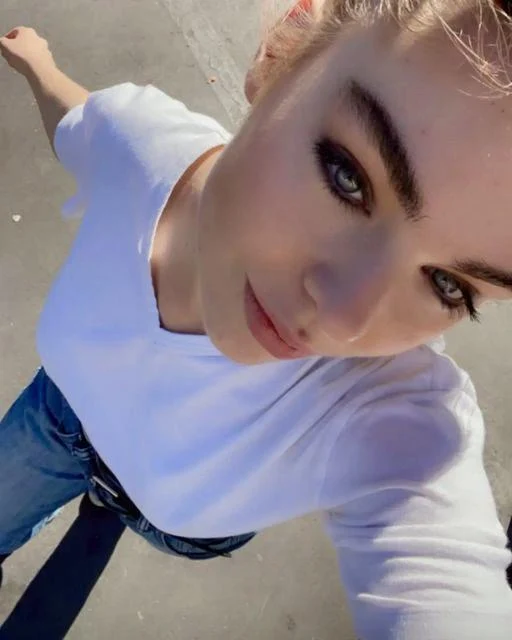 Jade Weber | Scrolller