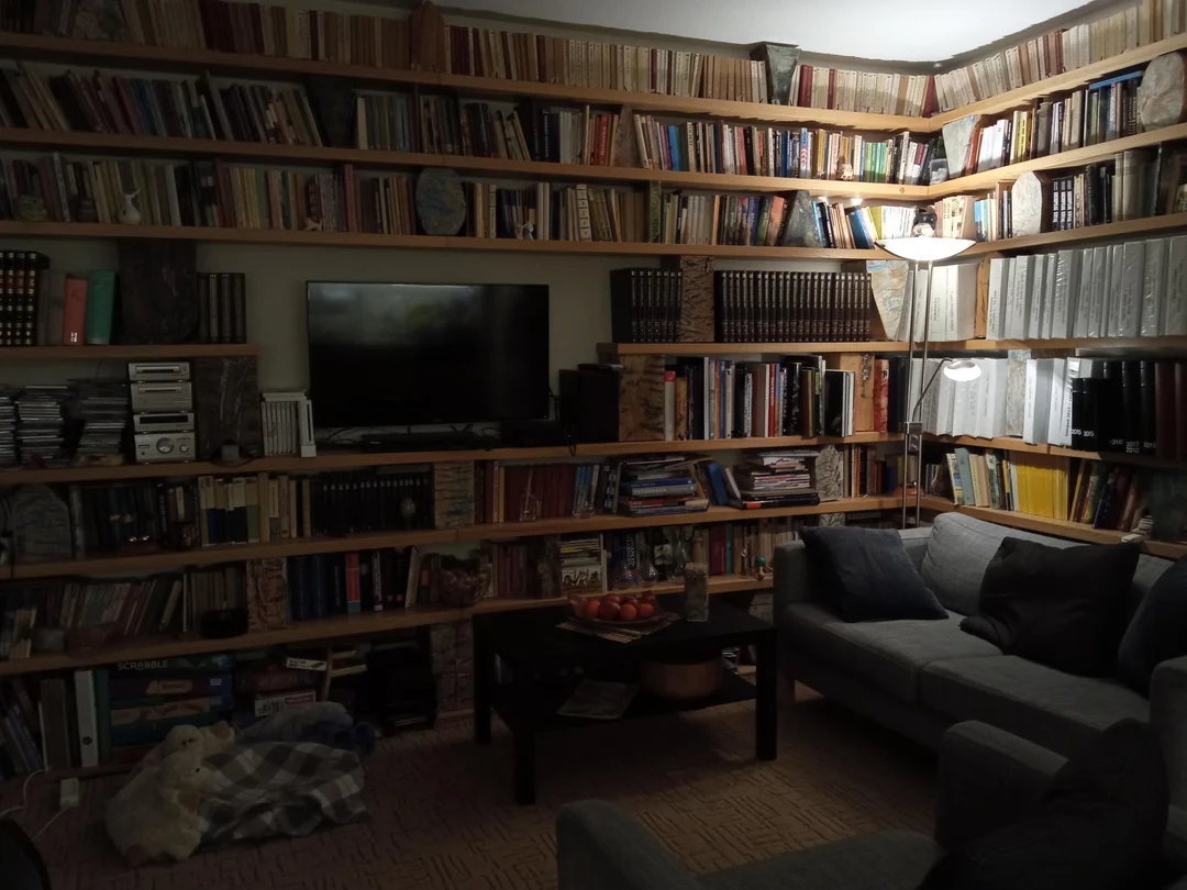 My ideal cozy cave | Scrolller