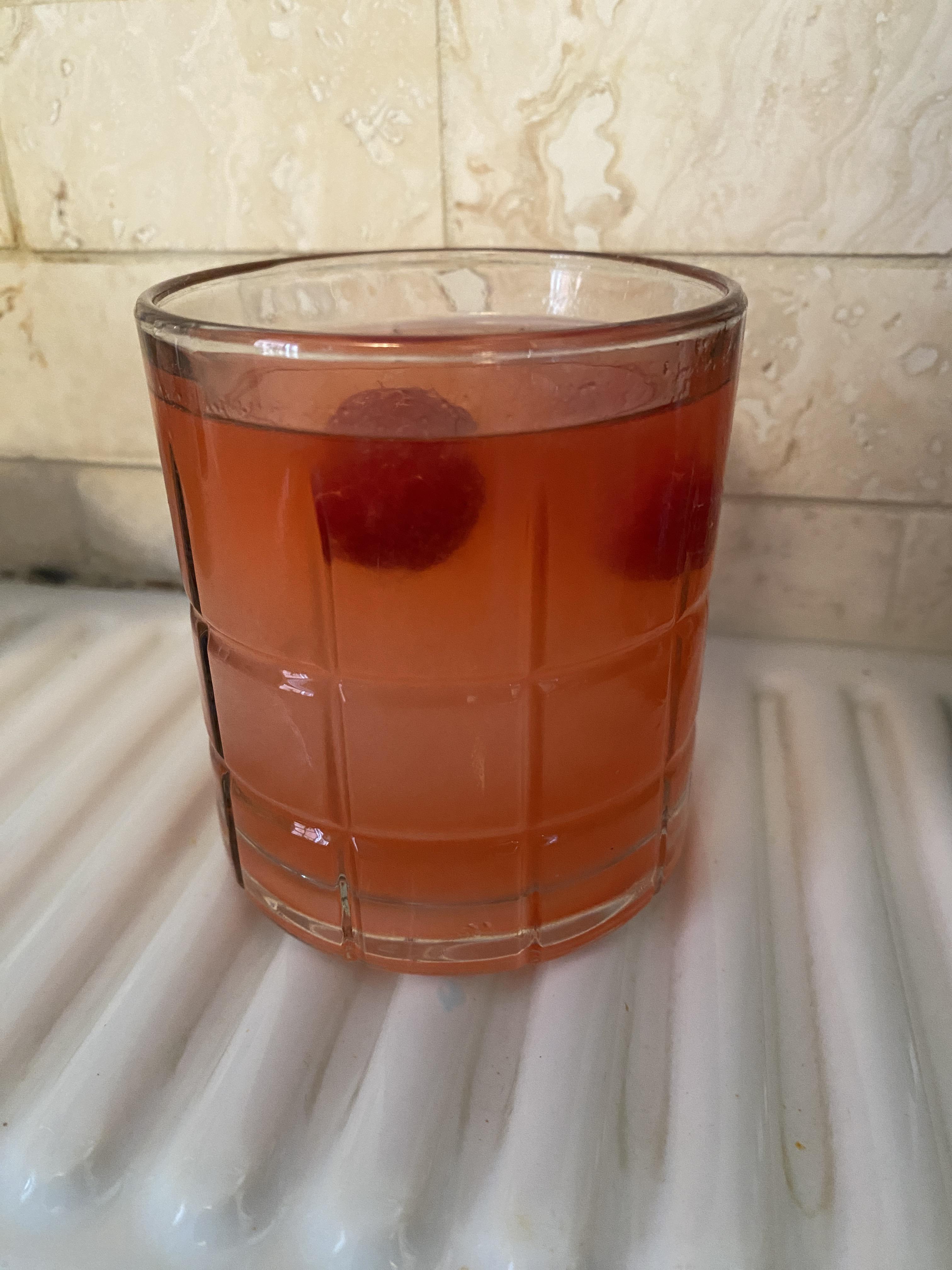 Raspberry Mezcal Margarita | Scrolller