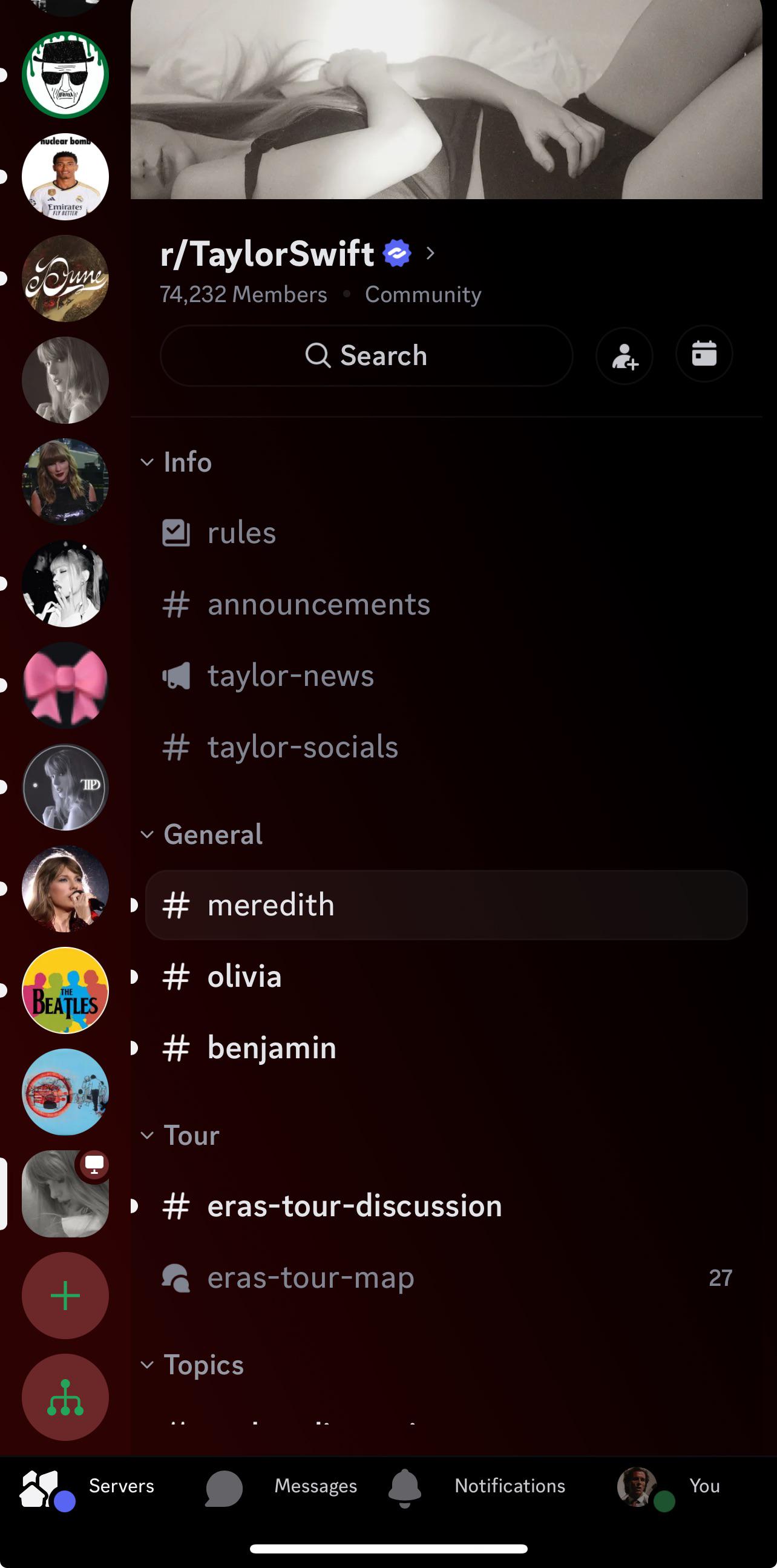 Is this just me or is this a new ui | Scrolller