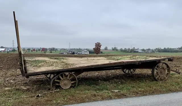 Even the Amish have flat tires | Scrolller