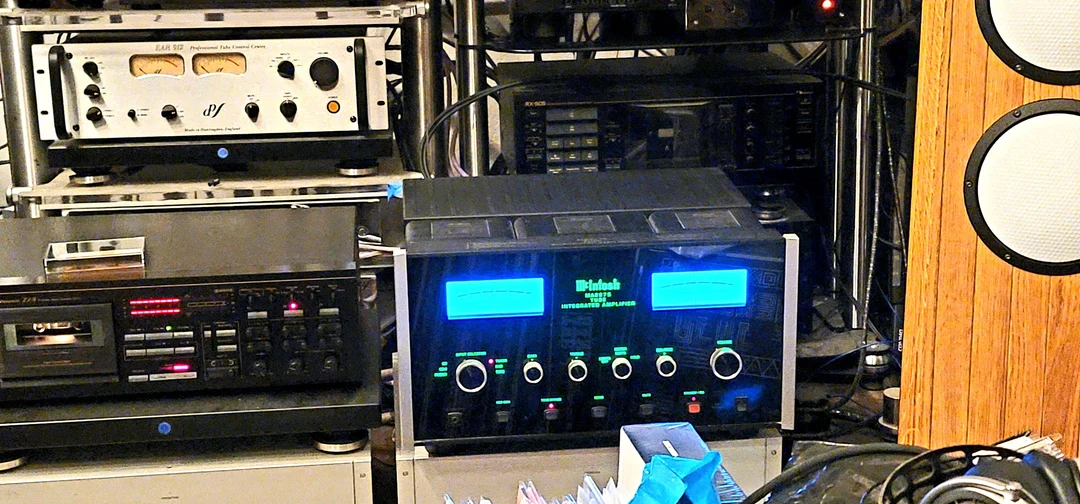McIntosh MA2275 Tube Integrated Amplifier added to the collection. | Scrolller