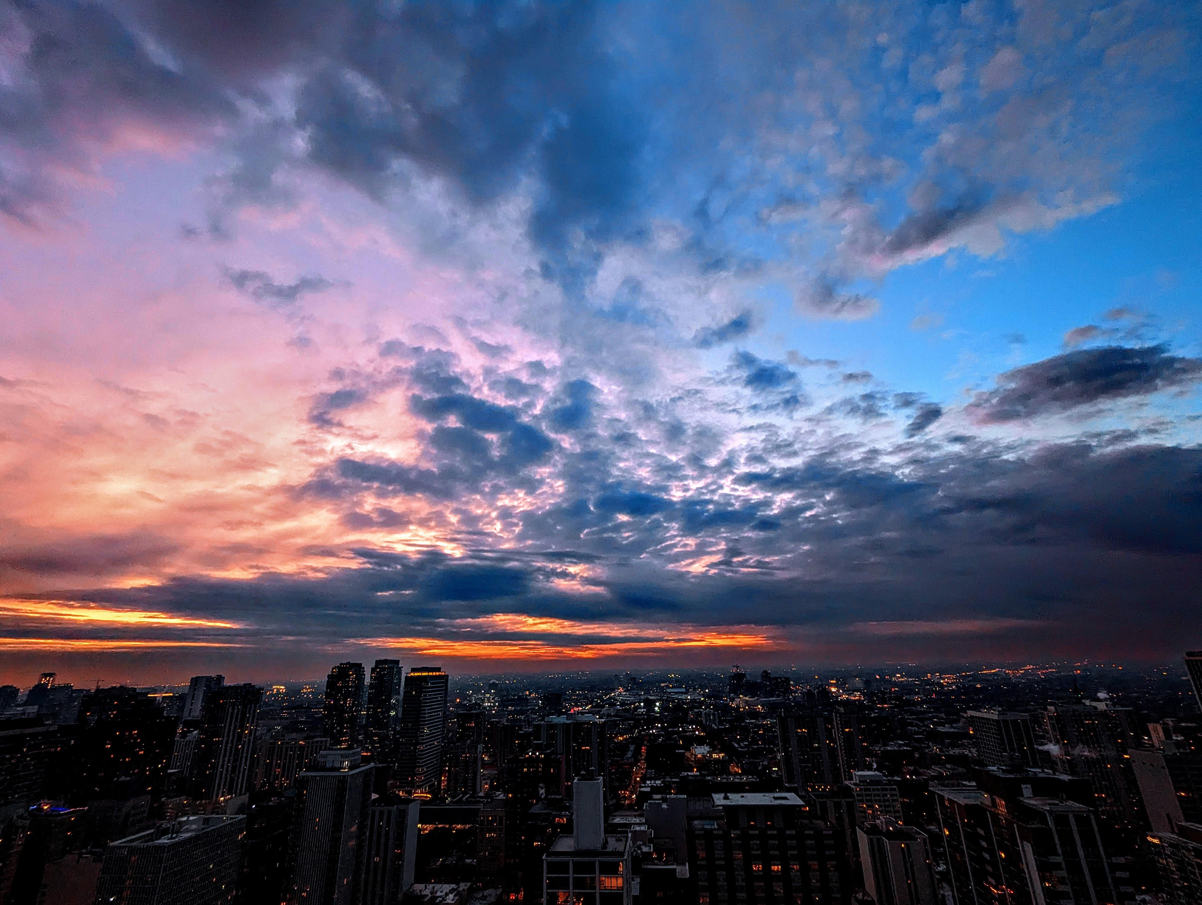 Last sunset for 2022 Chicago | Scrolller