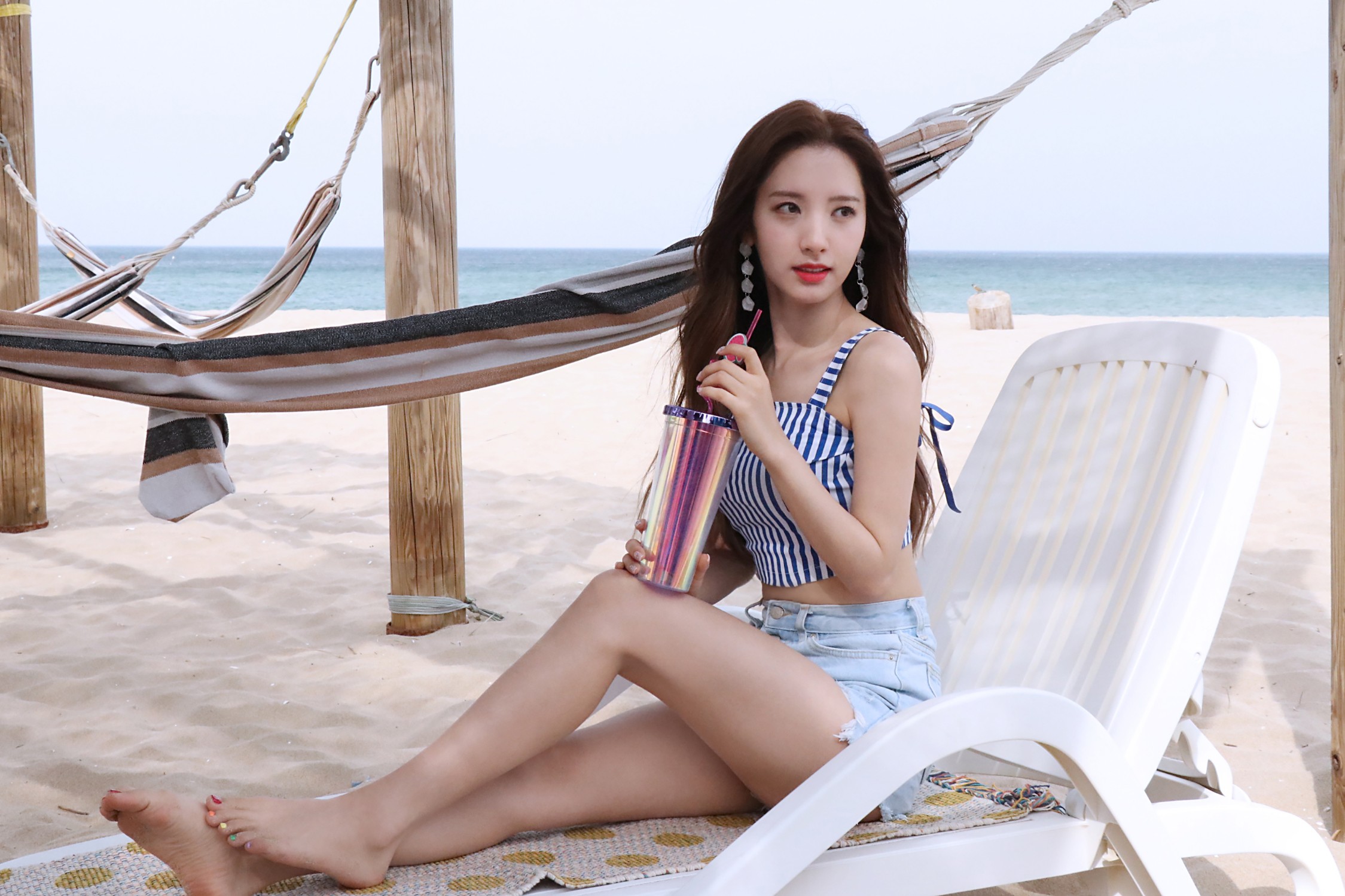 WJSN - Bona | Scrolller