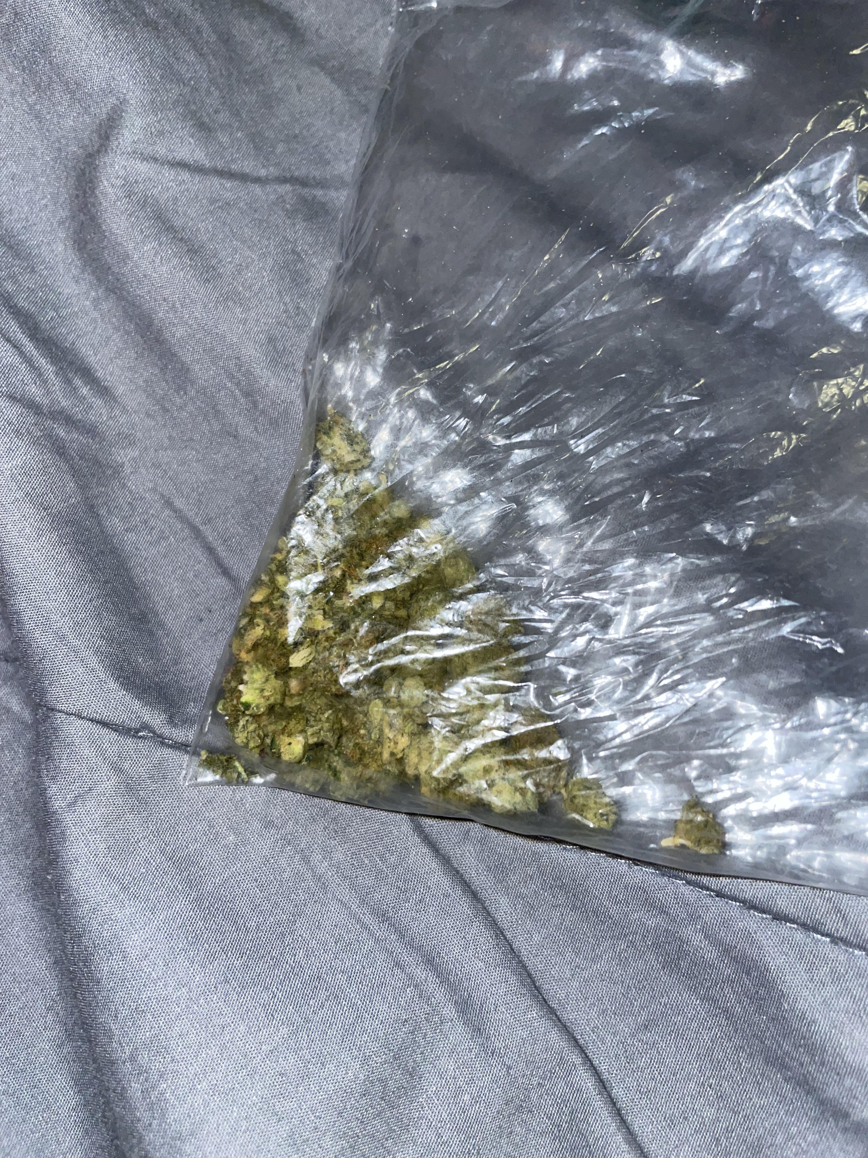 Does this look like 3 g’s to yall? | Scrolller