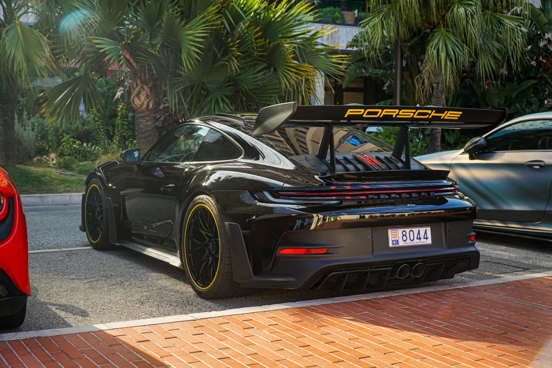 Porsche 992 GT3 RS [6000x4000] | Scrolller