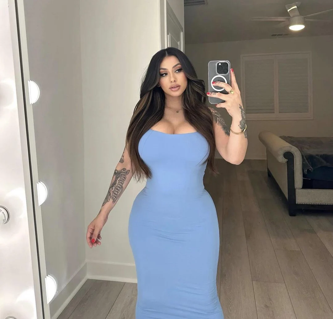 Busty Latina | Scrolller