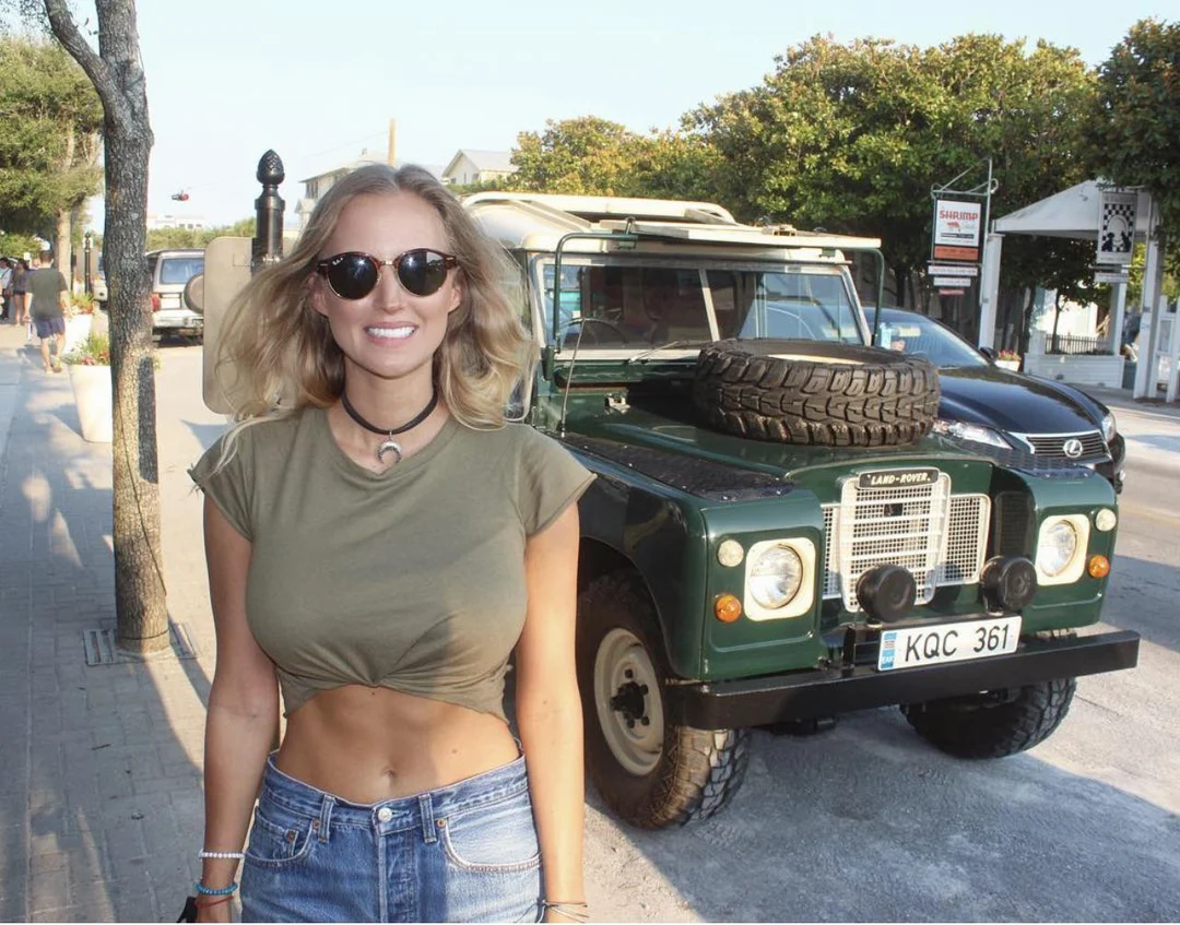 Drives a Land Rover | Scrolller