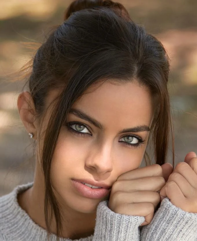 Priscilla Huggins | Scrolller