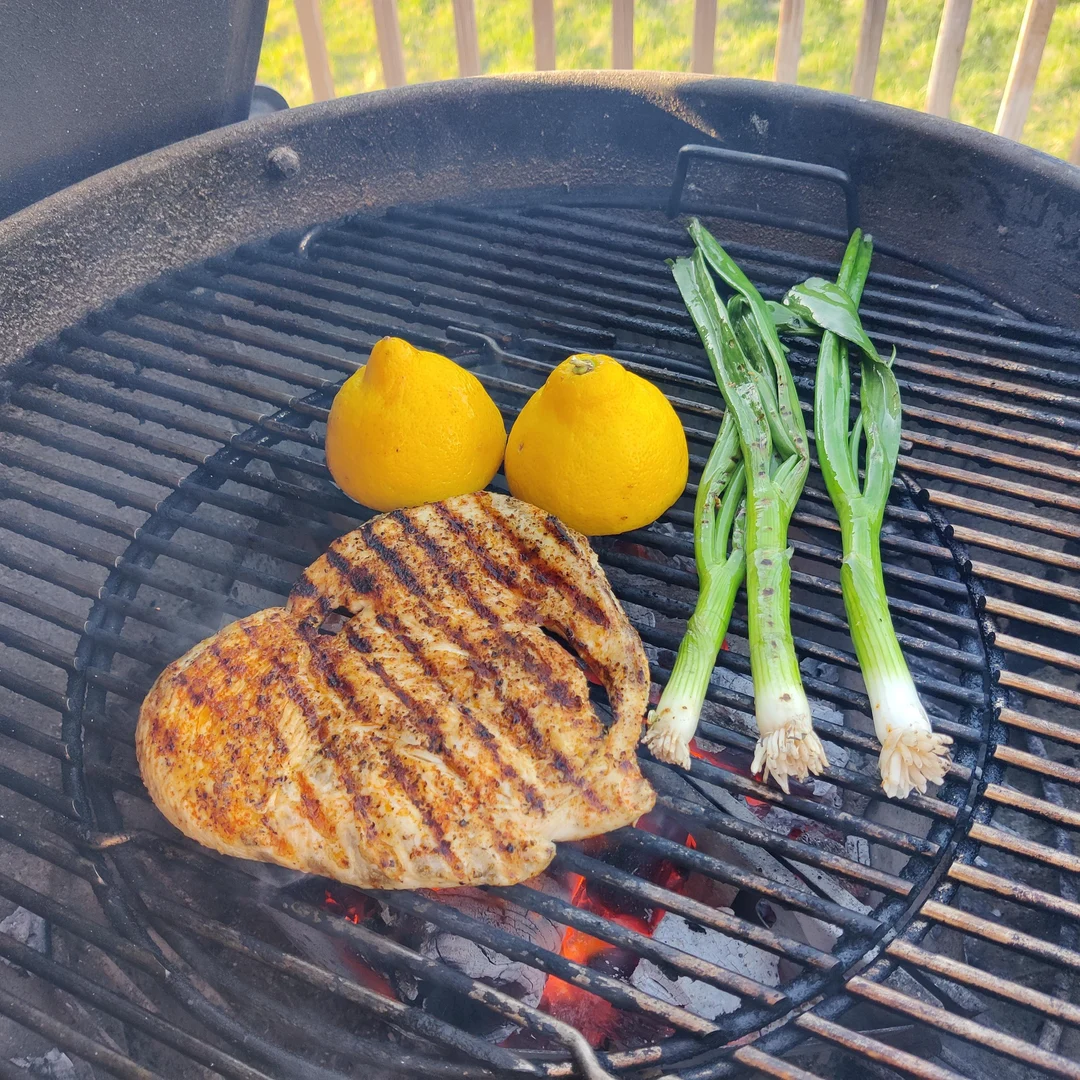 The first grill of spring | Scrolller