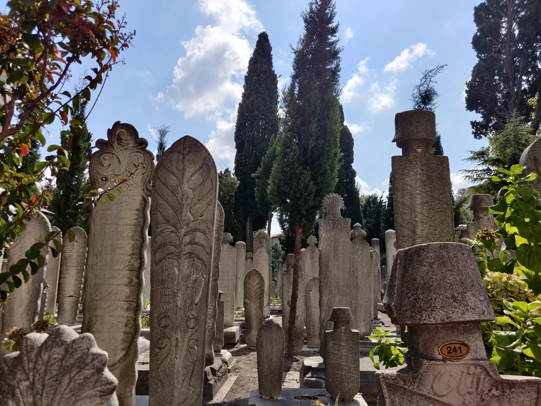 Istanbul, Turkey . Suleimaniye Mosque Cemetery . | Scrolller
