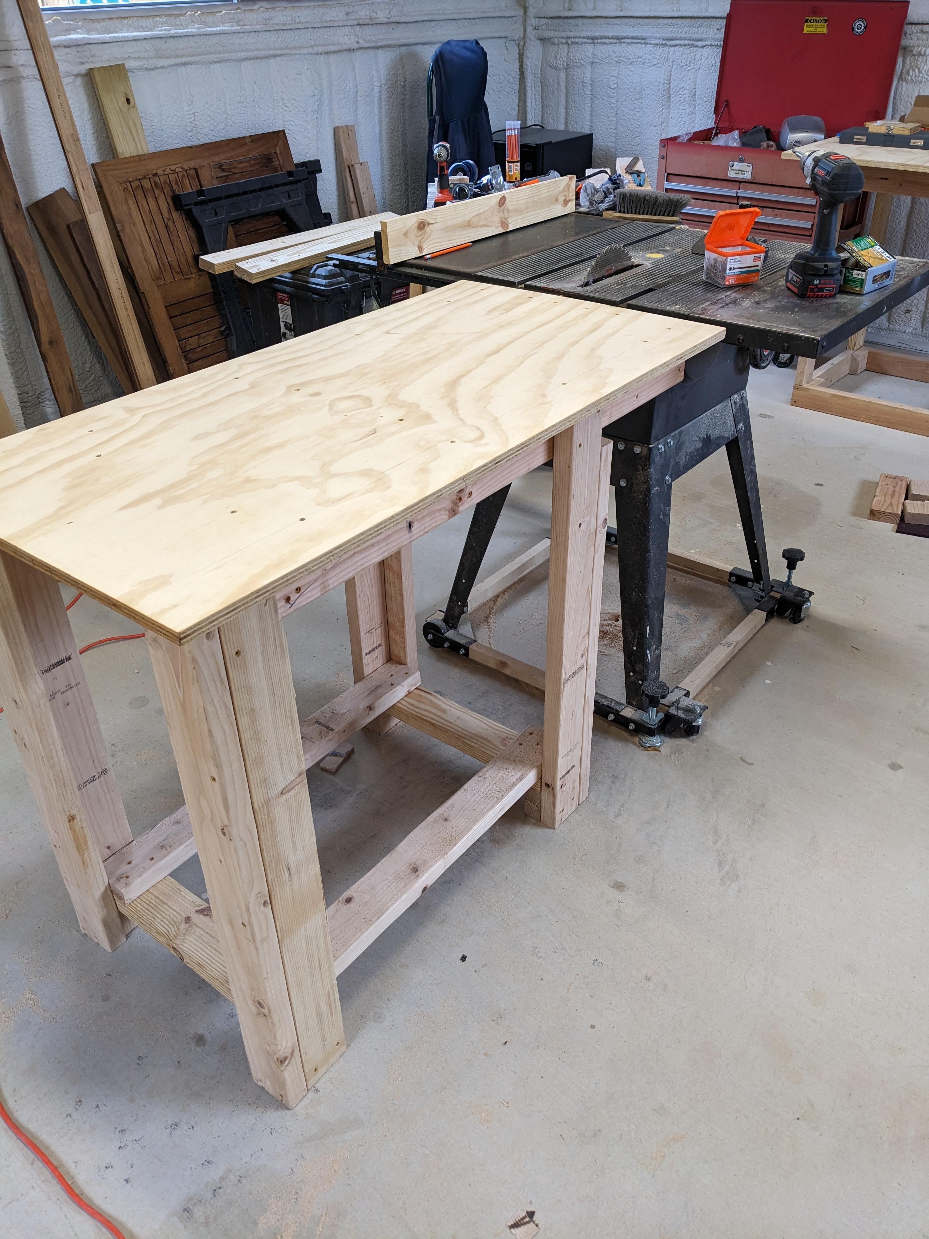 Finally a workbench/ outfeed table | Scrolller