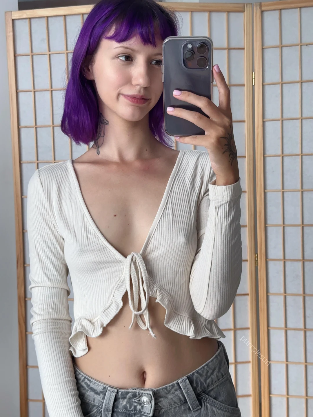 does it feet me well? | Scrolller