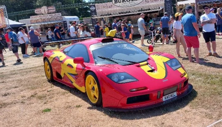 what is this specific mclaren f1 type? | Scrolller