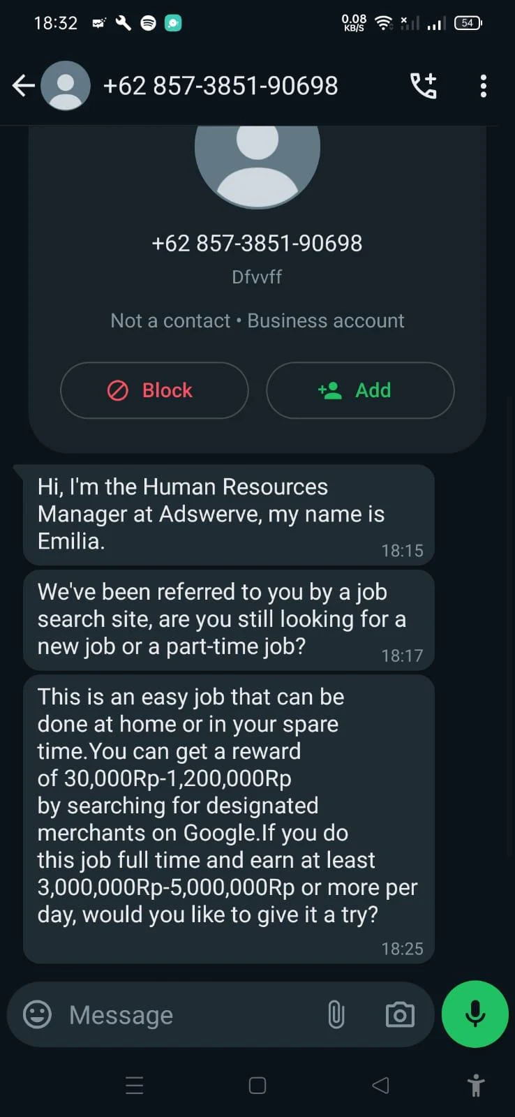 Tiba tiba ada WA nawarin kerja, ini legit apa scam ya? | Scrolller