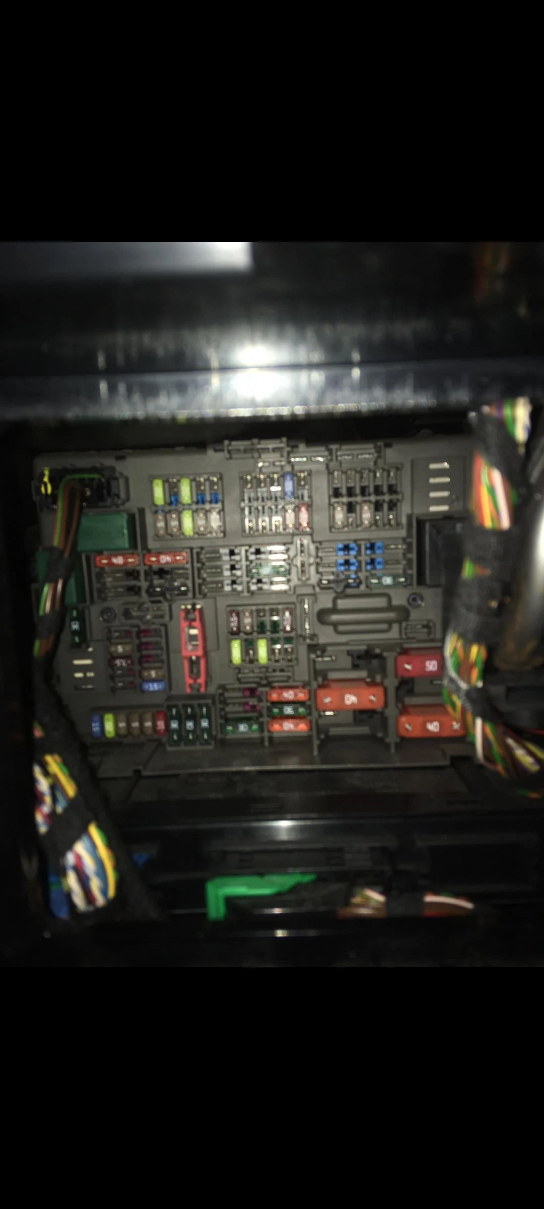 Fuse box | Scrolller