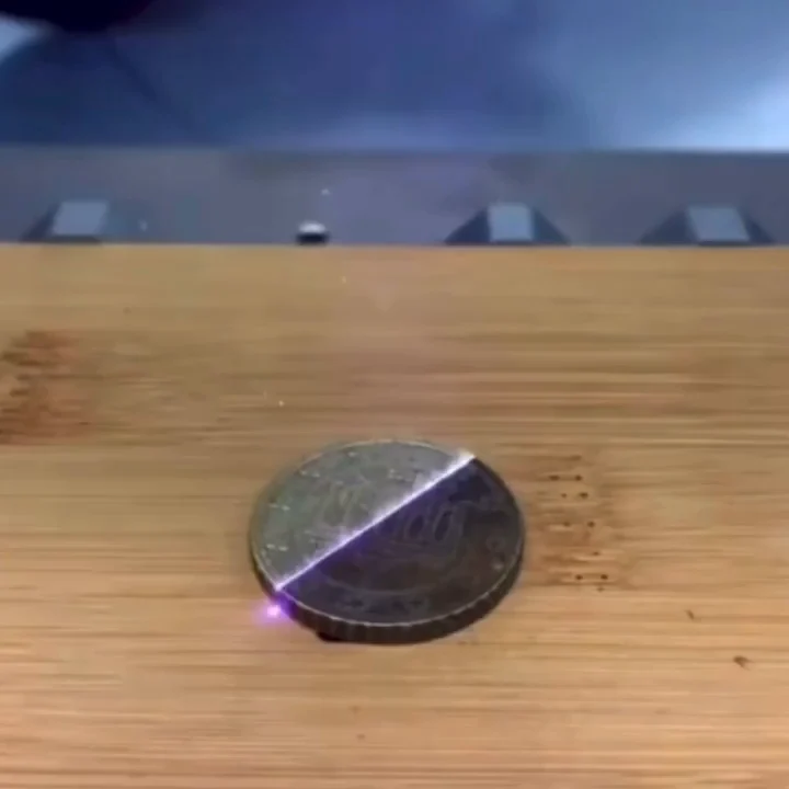 Rust removal with a laser (with sound) | Scrolller